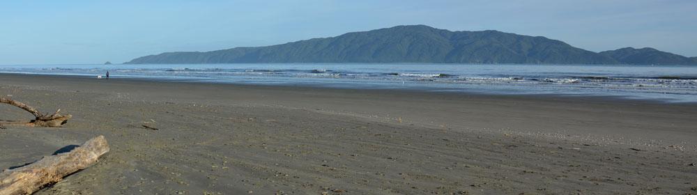 RV Explorer - Waikanae Boat Club Parking